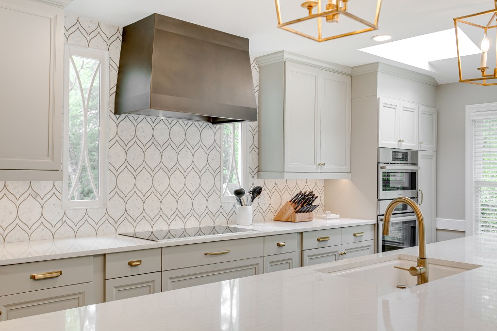 Top Kitchen Backsplash Tile Patterns and Installation Styles