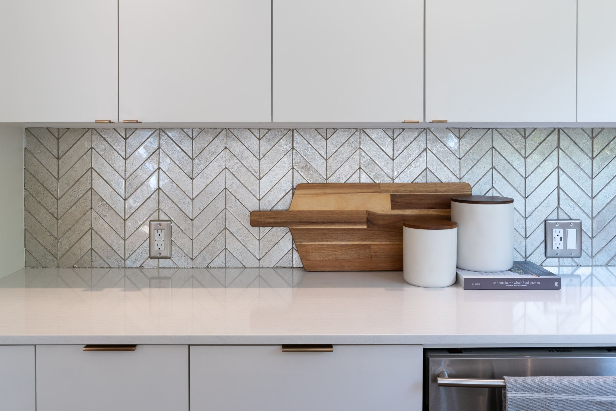 Top Kitchen Backsplash Tile Patterns and Installation Styles